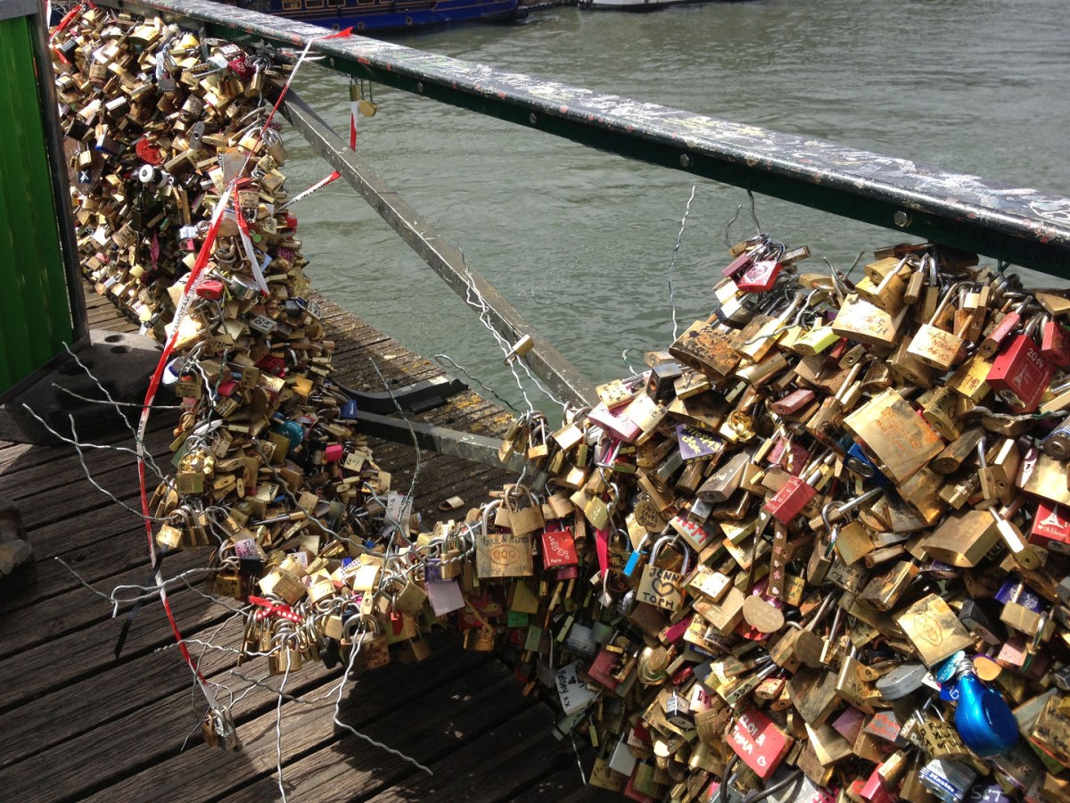 Free Your Love. Save Our Bridges. | NO LOVE LOCKS™